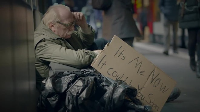 Homeless Signs Cardboard Homeless Person Hands Holding Cardboard Fotos